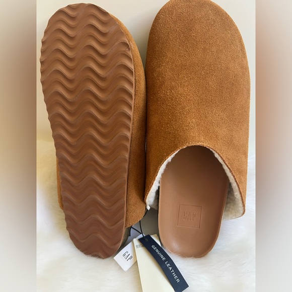 GAP | Shoes | New With Tags Gap Cozy Clogs Genuine Suede Leather Sherpa ...
